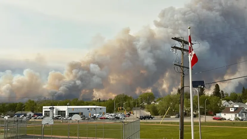 Pimicikamak residents pitch in as road opens for Manitoba wildfire ...