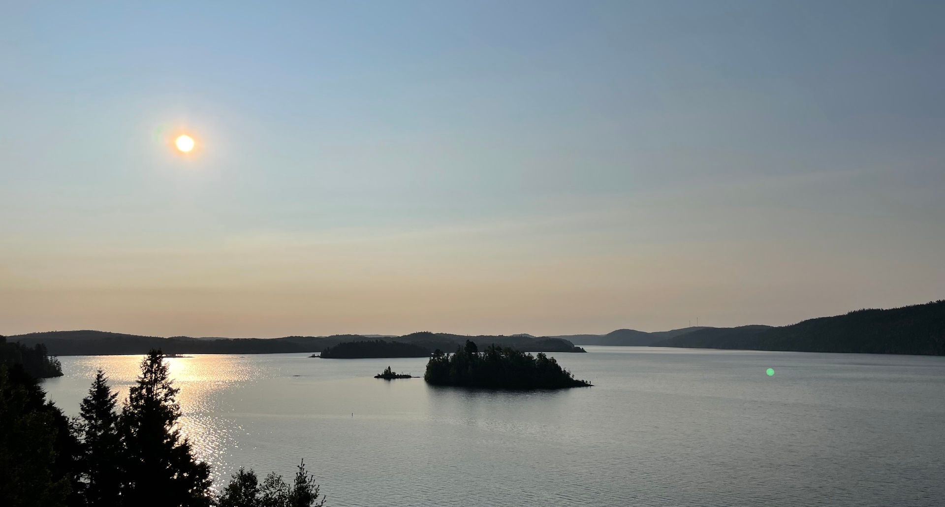 Raging fires cast a smoky pall over Eastern Canada’s clear skies - The ...