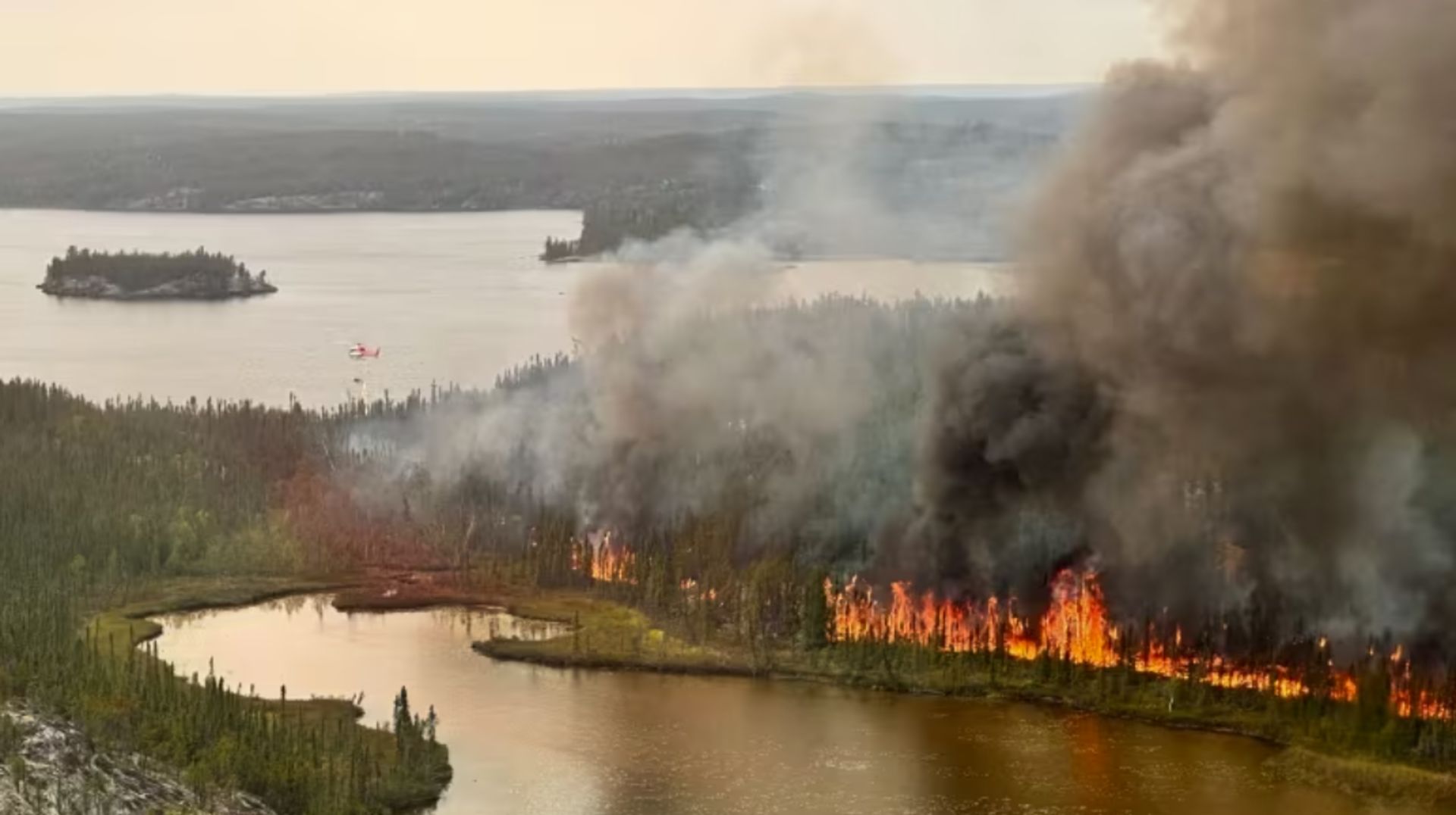 Despite rain in Yellowknife area, fire threat remains - The Weather Network