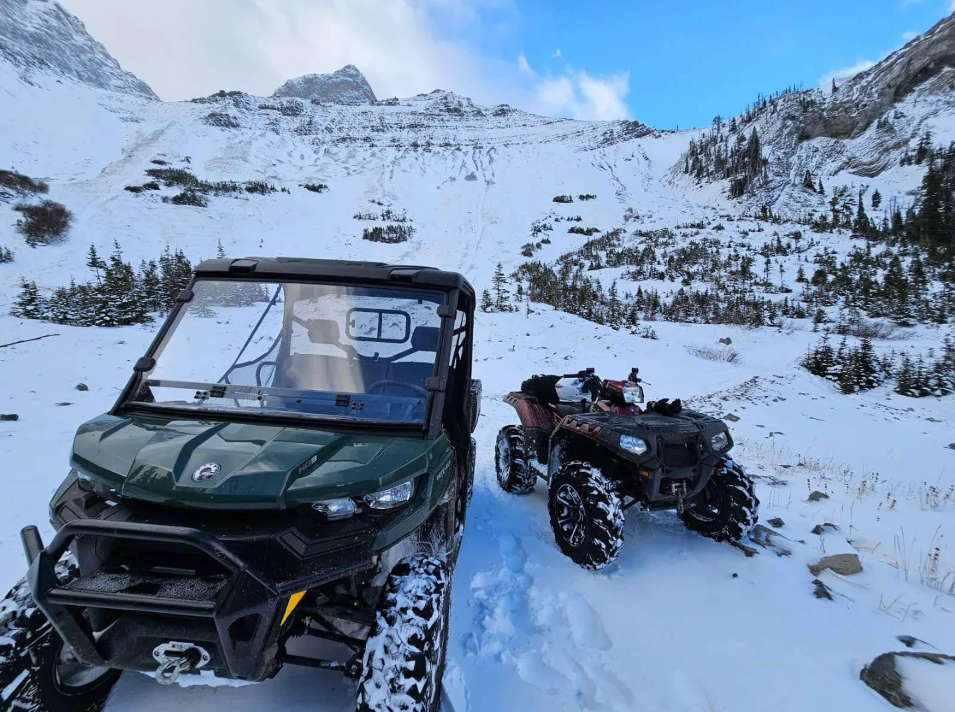 Video shows 'very fortunate' skier escaping injury in avalanche near ...