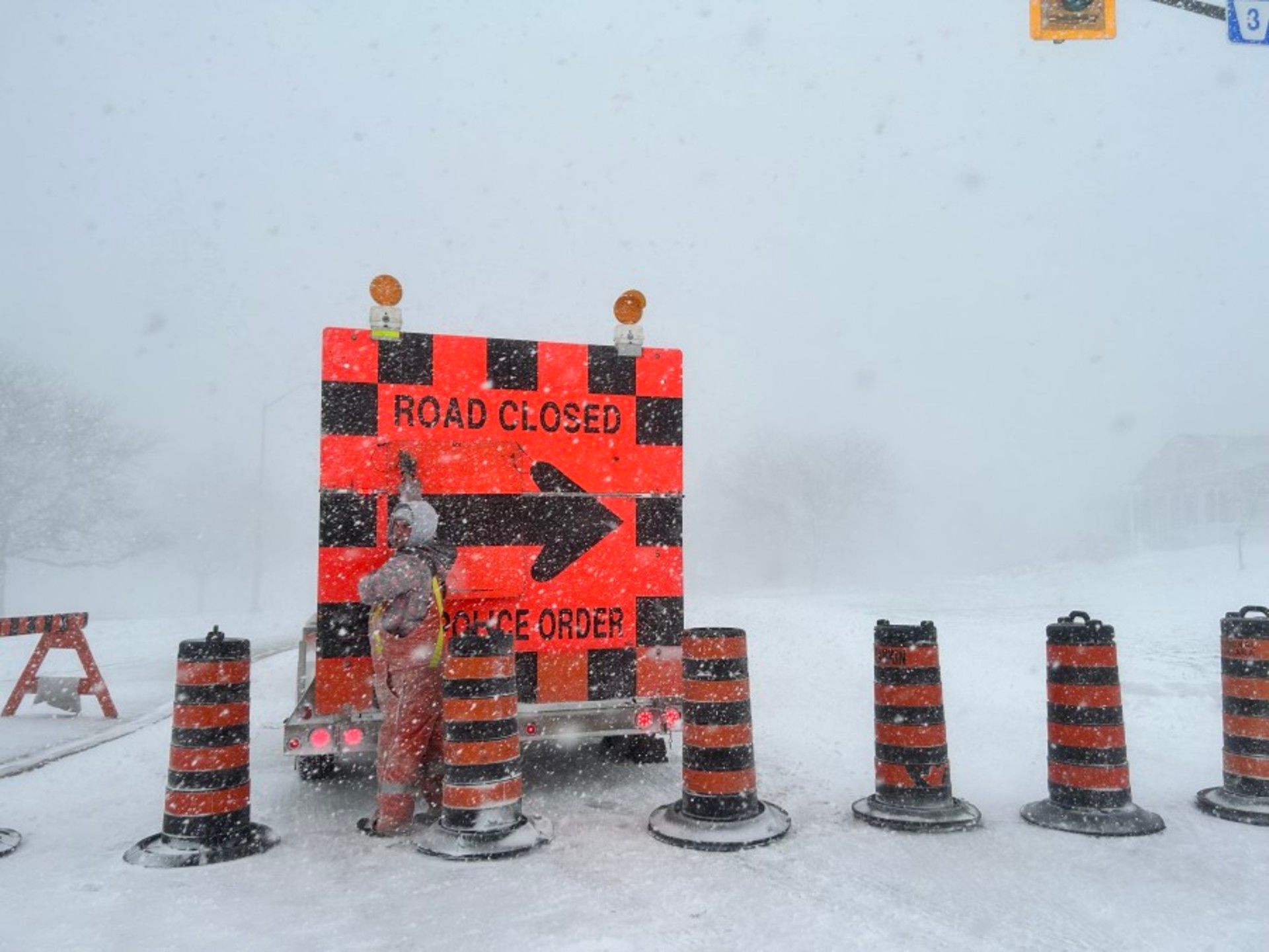 Blizzard warnings expand with heavy snow, 90 km/h wind gusts - The ...