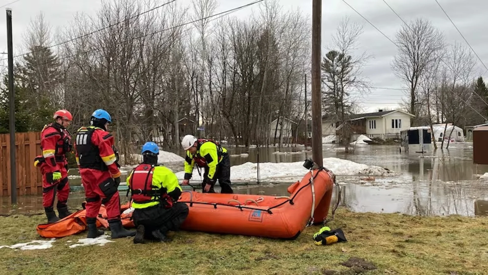 Early spring melt leads to evacuations, flooding in parts of Quebec ...
