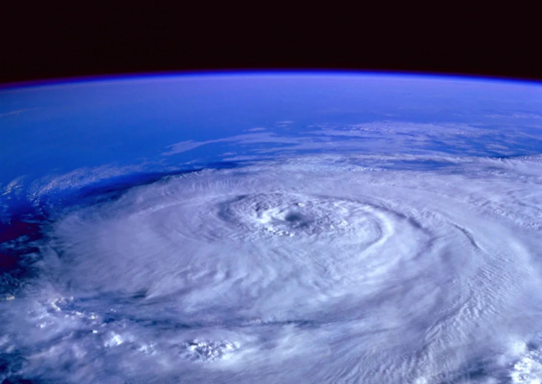 The deadliest storm in Atlantic history hit the Caribbean with 320 km/h ...