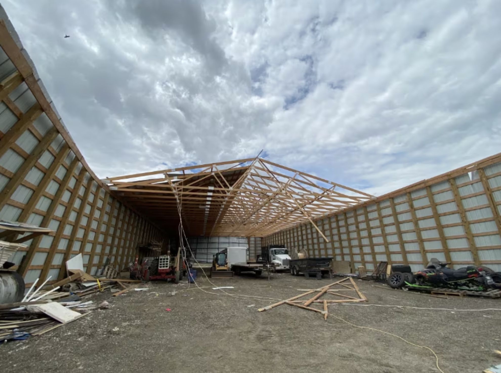 Tornado dismantles metal storage building southeast of Regina - The Weather Network