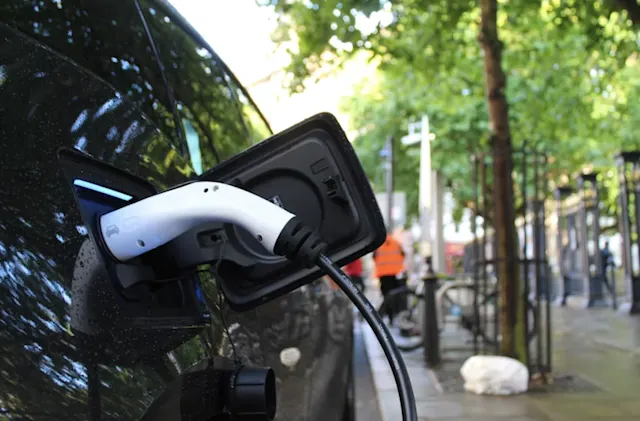 EU lawmakers approve effective 2035 ban on new fossil fuel cars - The ...