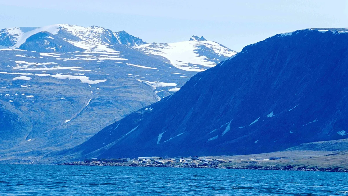 Baffin Island rocks point to rare form of helium leaking from Earth's ...