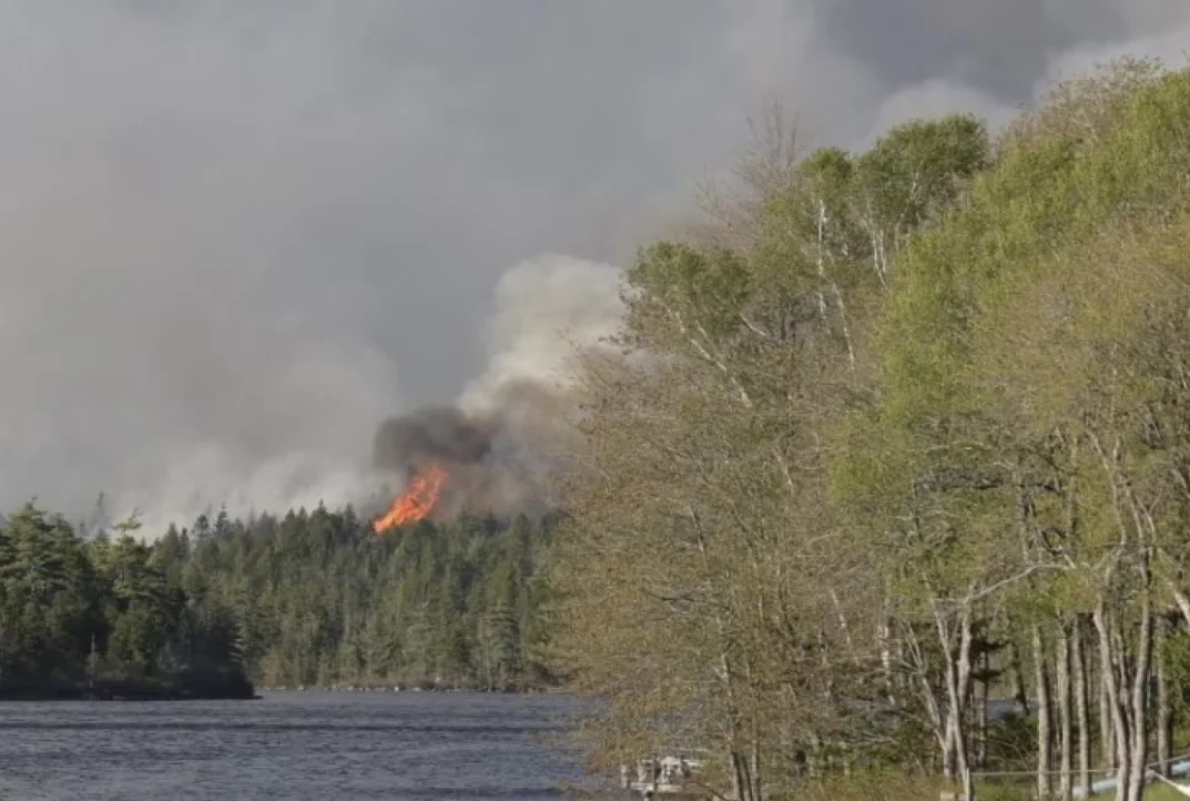 Evacuation orders mount as fire rages in Upper Tantallon, Hammonds ...