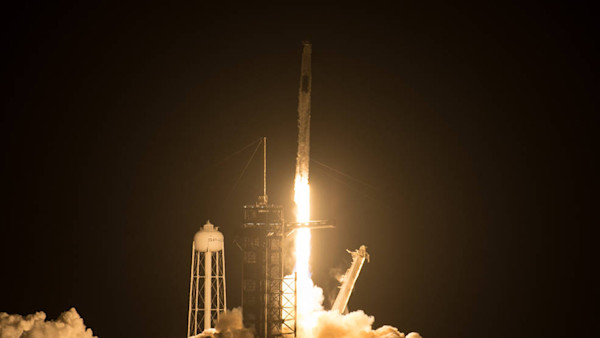 NASA and SpaceX set several 'firsts' on Crew-2 launch to Space Station ...