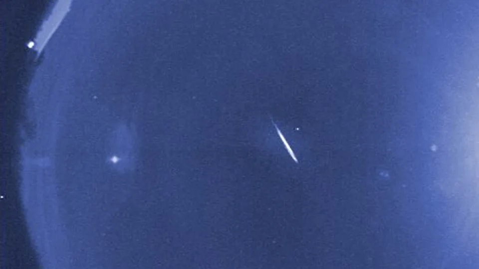 A Halley's Comet meteor shower is peaking. There's still a chance to ...