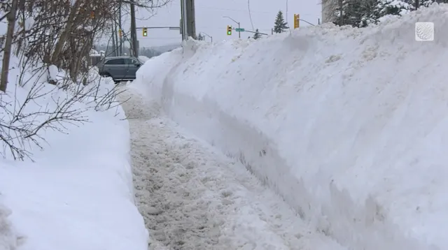 Buried: Ontario city on ‘high alert’ after 300 cm of snow - The Weather ...