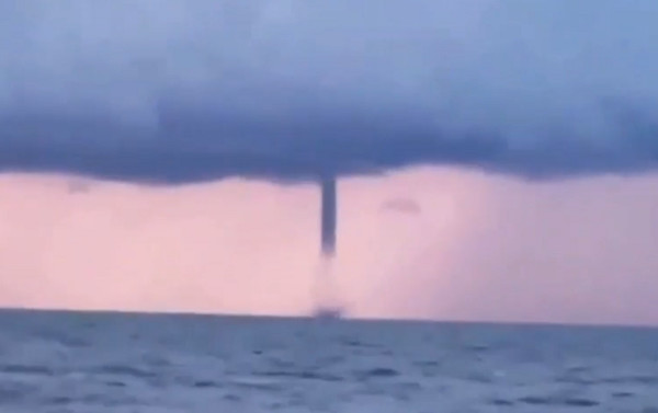 First waterspout outbreak of 2020 hits the Great Lakes - The Weather ...