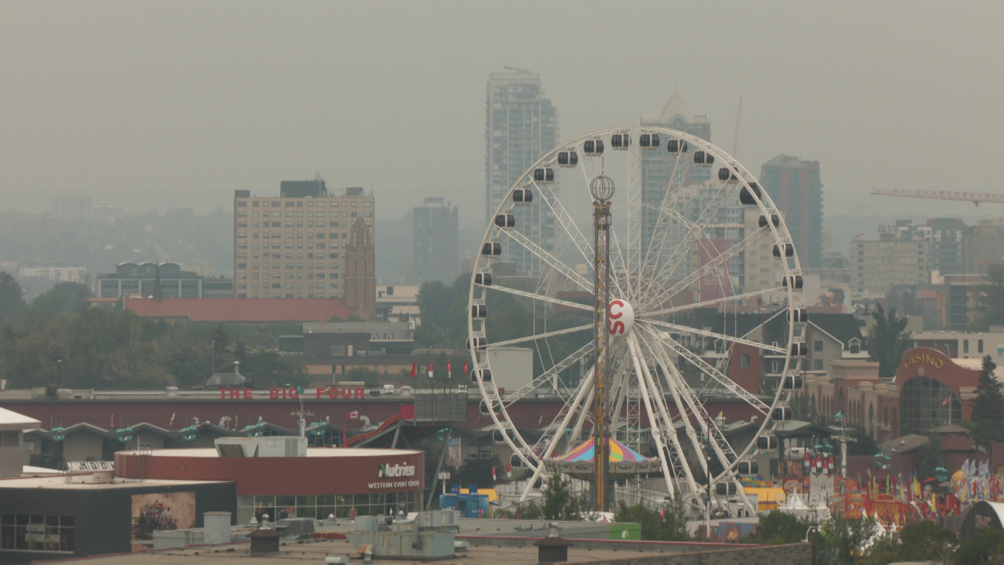Over 500 wildfires burn in Western Canada as smoke covers Alberta ...