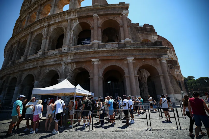 Europe swelters under heat wave, prompting crisis talks in France - The ...