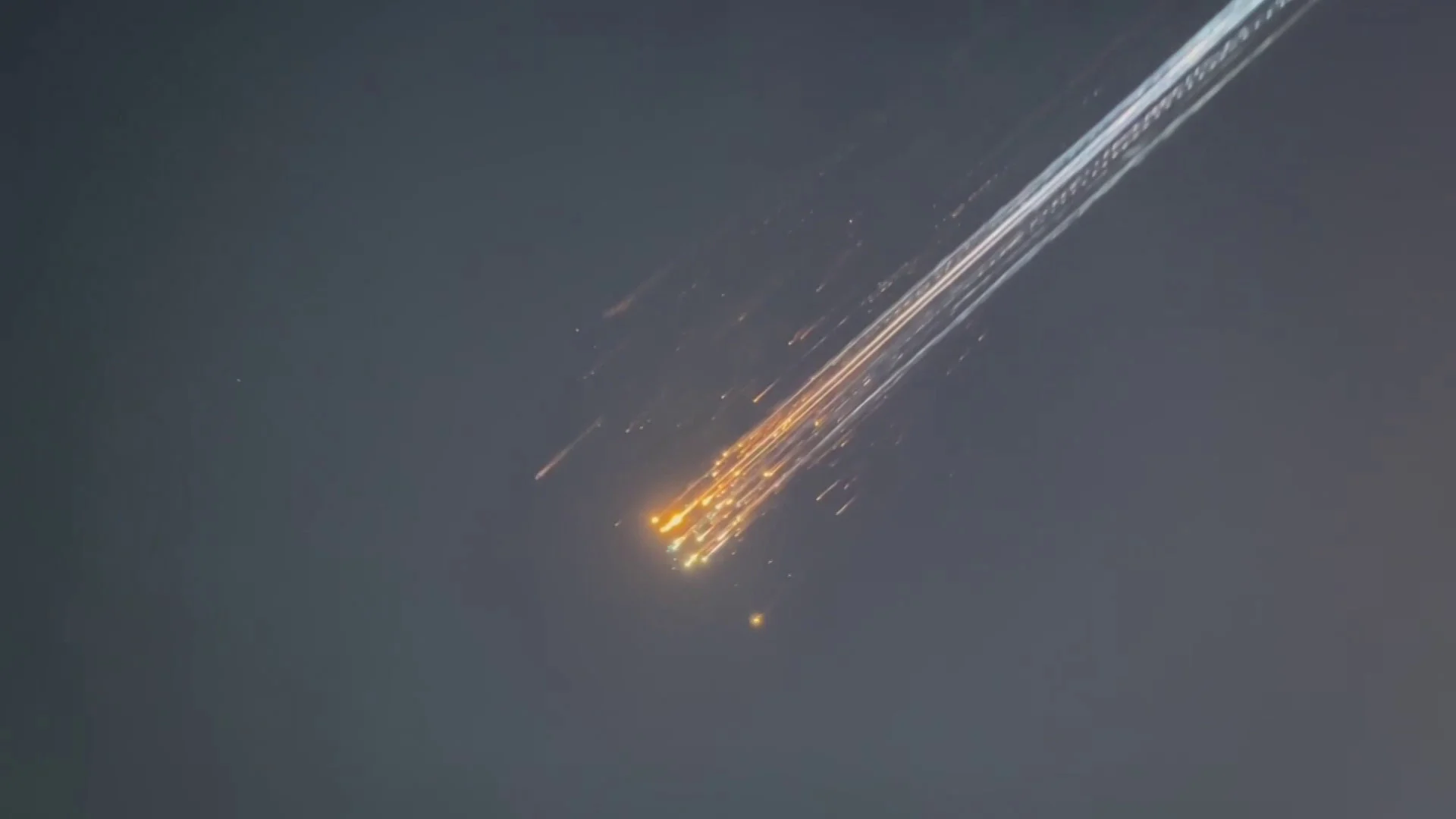 A tale of two rockets: New Glenn achieves orbit, while Starship rains ...