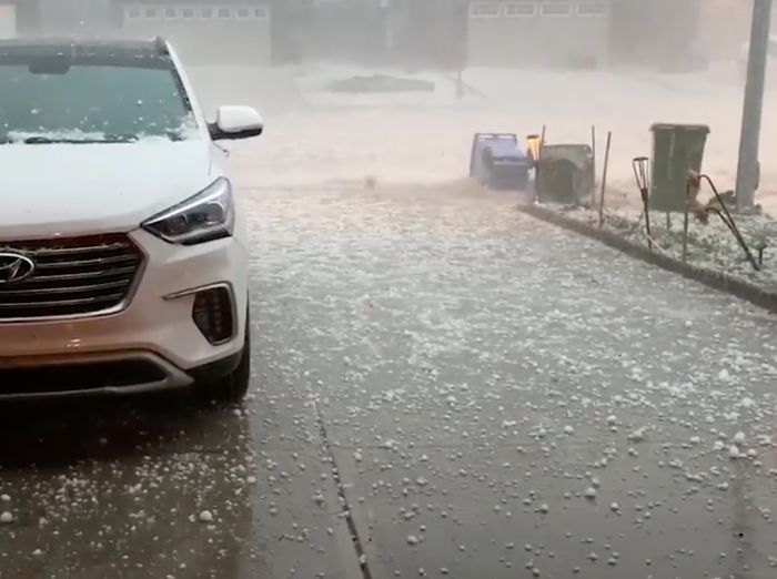 Alberta : des grêlons de la taille d'un pamplemousse (!) - MétéoMédia