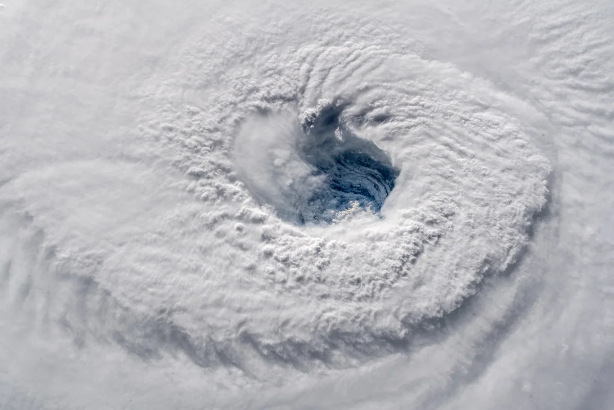 How hot water fuels the world’s most powerful hurricanes - The Weather ...